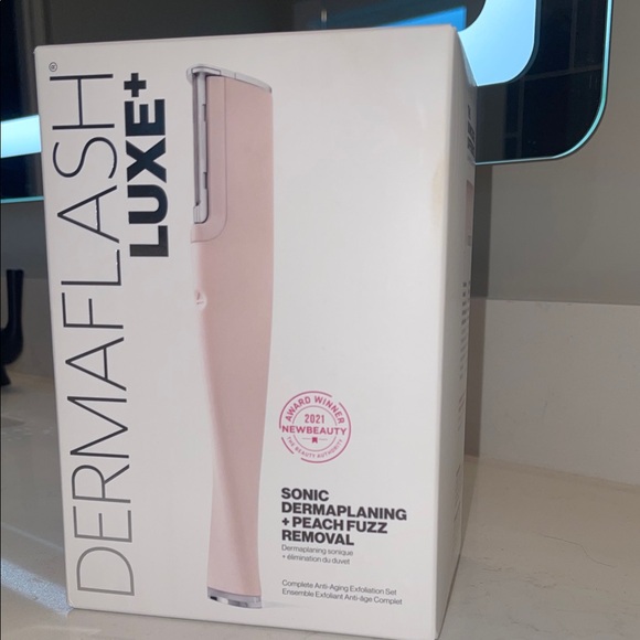 Skincare | Luxe Sonic Dermaplaning Tool Cream | Poshmark